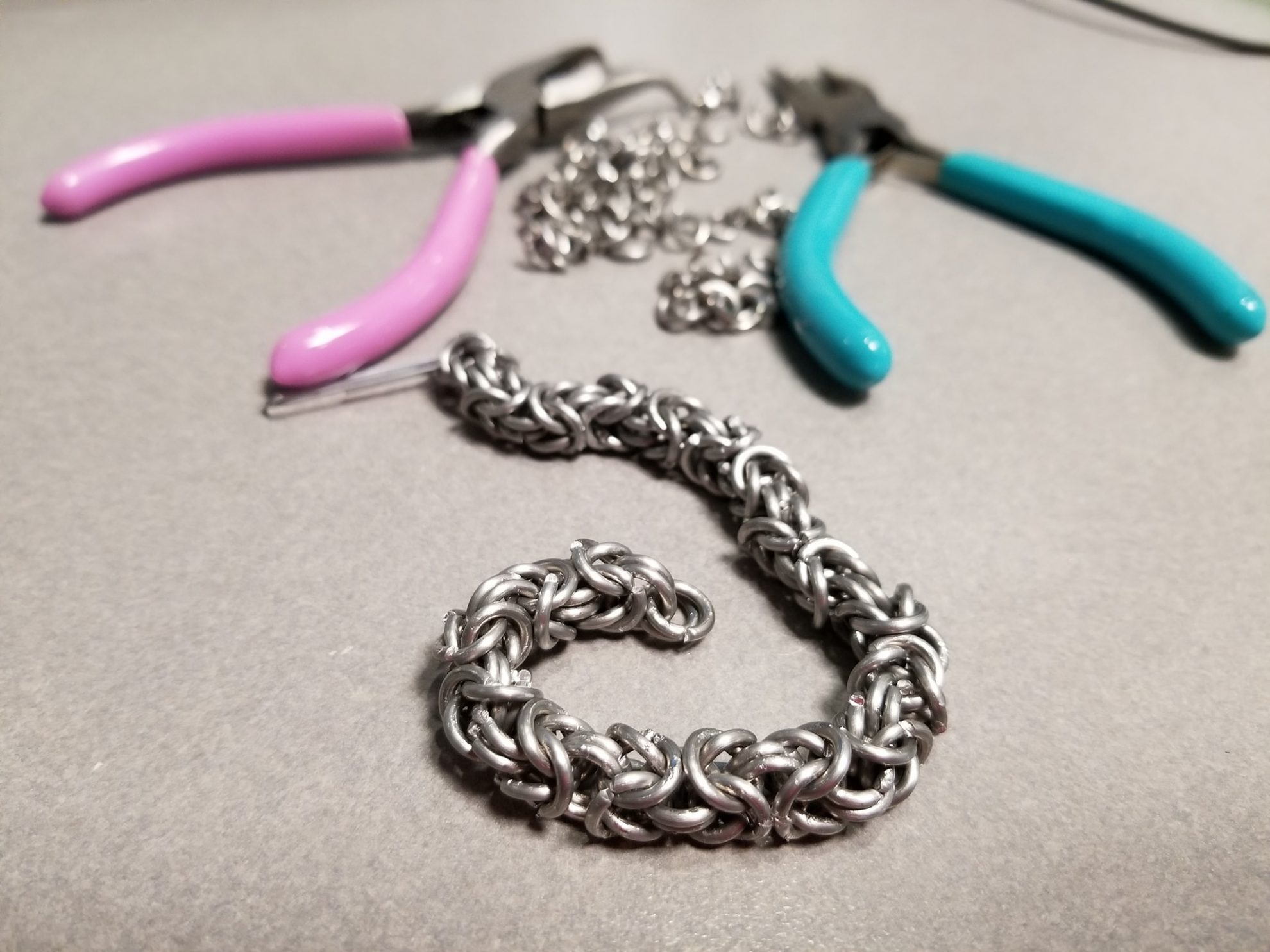 The Chains That Bind – SamiiTiger.com